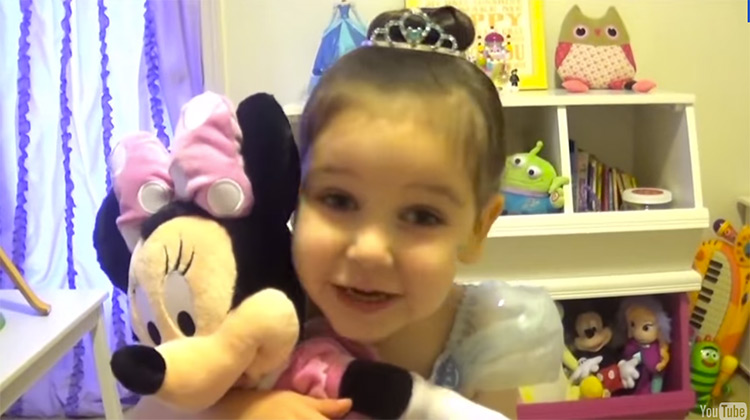 Her Cancer Treatment Buddy Is Going to Disneyland, So She Made THIS ...
