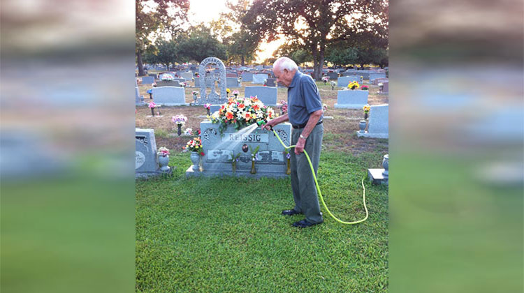 Man Waters Wife's Grave Twice-A-Day, Then Sees Woman Crying On The Dirt ...
