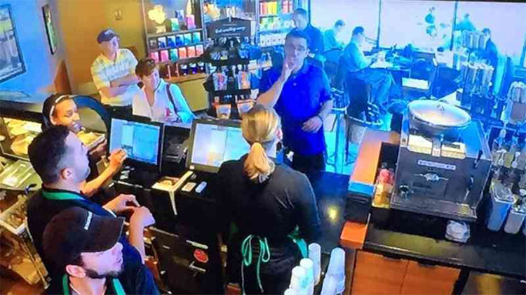Starbucks Barista Learns ASL To Talk To Deaf Customer - InspireMore