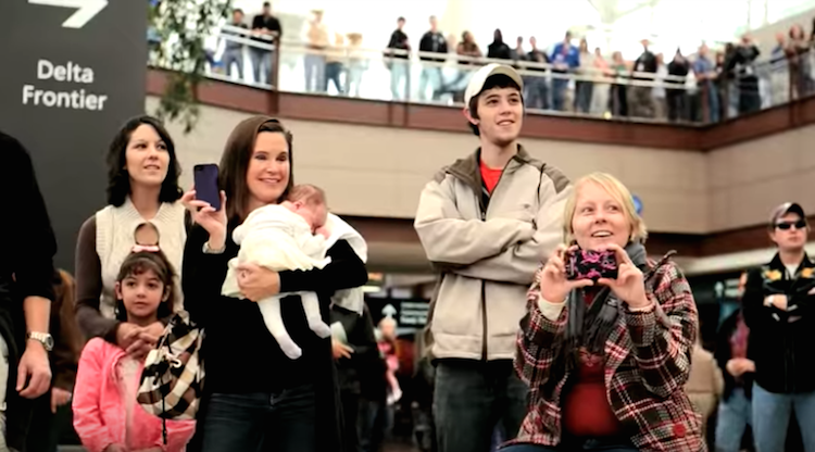 Flash Mob Breaks Out In Denver Airport — InspireMore