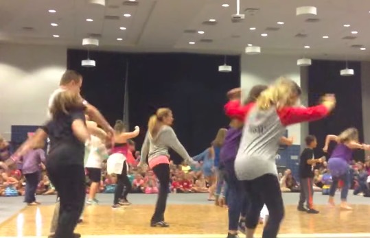 Mom Surprises Daughter With Hip Hop Dance Moves - InspireMore