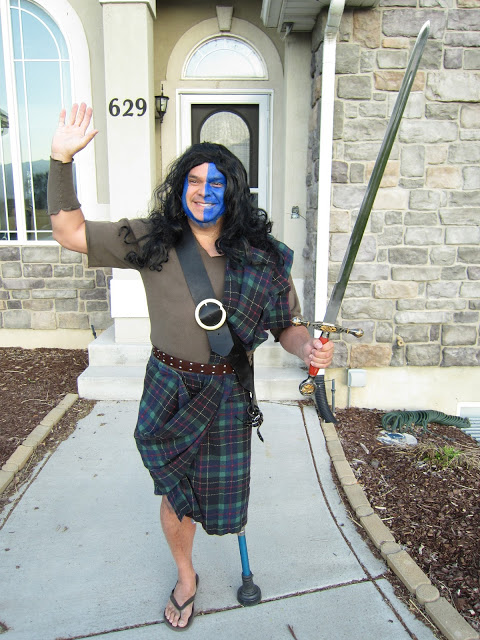 Dad Waves At Son's School Bus In Costume For 3 Yrs — InspireMore