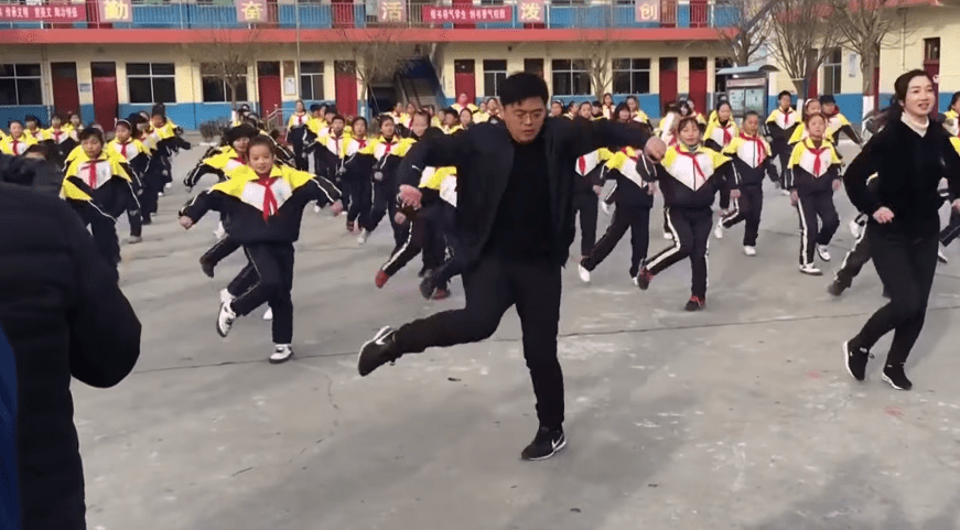 Chinese Principal Gets Students Moving With Dance Routine - InspireMore