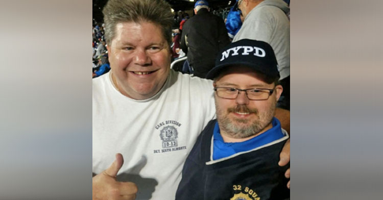 Off-Duty Police Officer Gives Jacket To Man With Down Syndrome ...