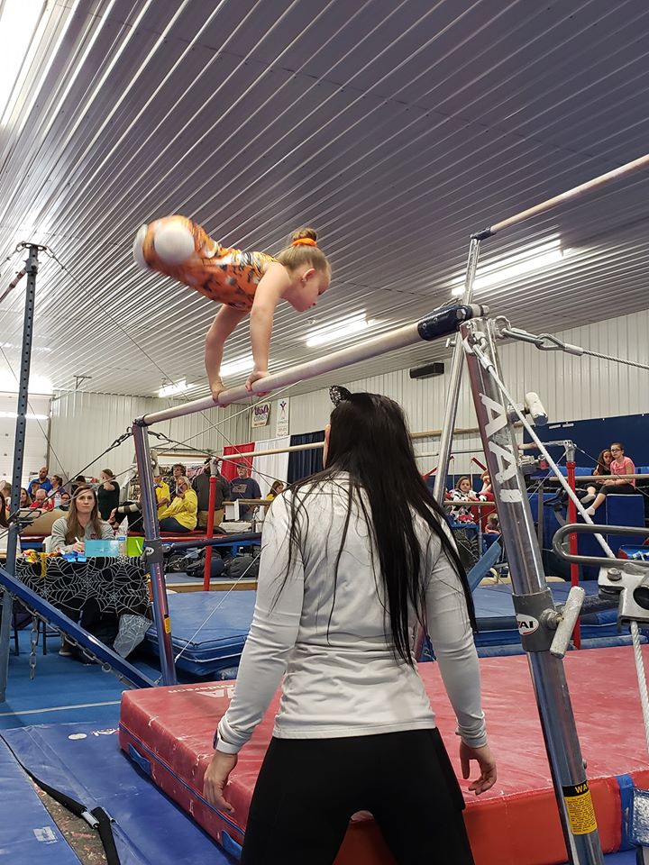 8-Yr-Old Born Without Legs Inspires World With Incredible Gymnastics ...