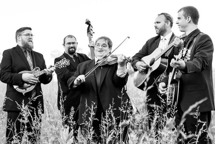 This "Fearless" Blind Fiddler Is Blowing Everyone Away With His Skill ...