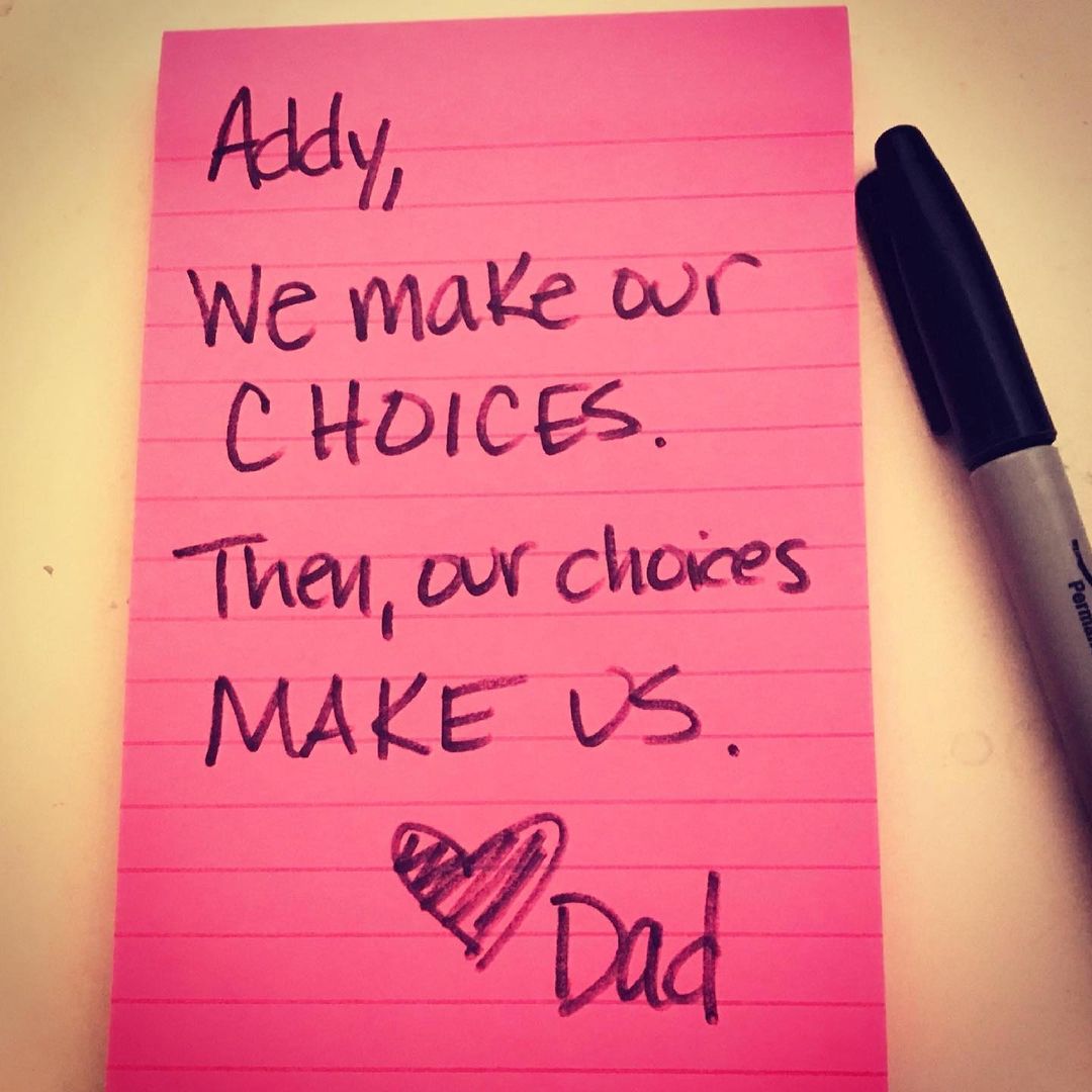 Dad Slips Over 600 Inspiring Notes Into Daughter's Backpack To Ease Her ...