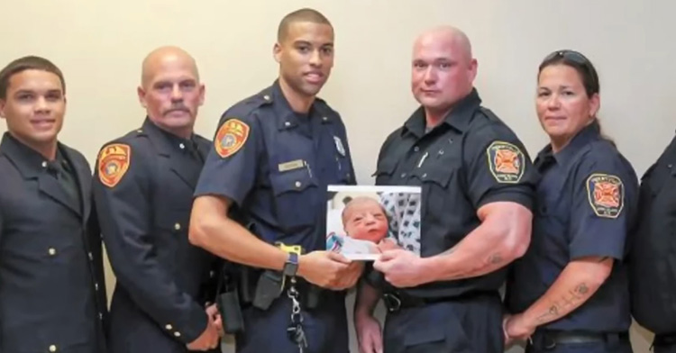 Move Over, Stork! This Cop Just Delivered His 5th Baby In 5 Years On ...