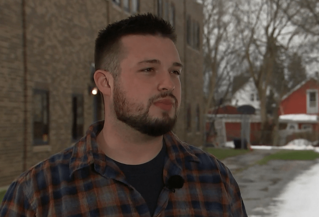 Man Breaks Into School On Christmas Eve — But He's The Opposite Of The ...