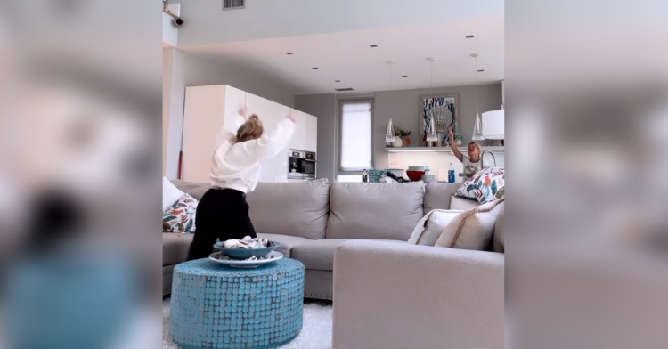 Former "The Voice" Contestant Belts Out Gorgeous Celine Dion Duet With Mom.