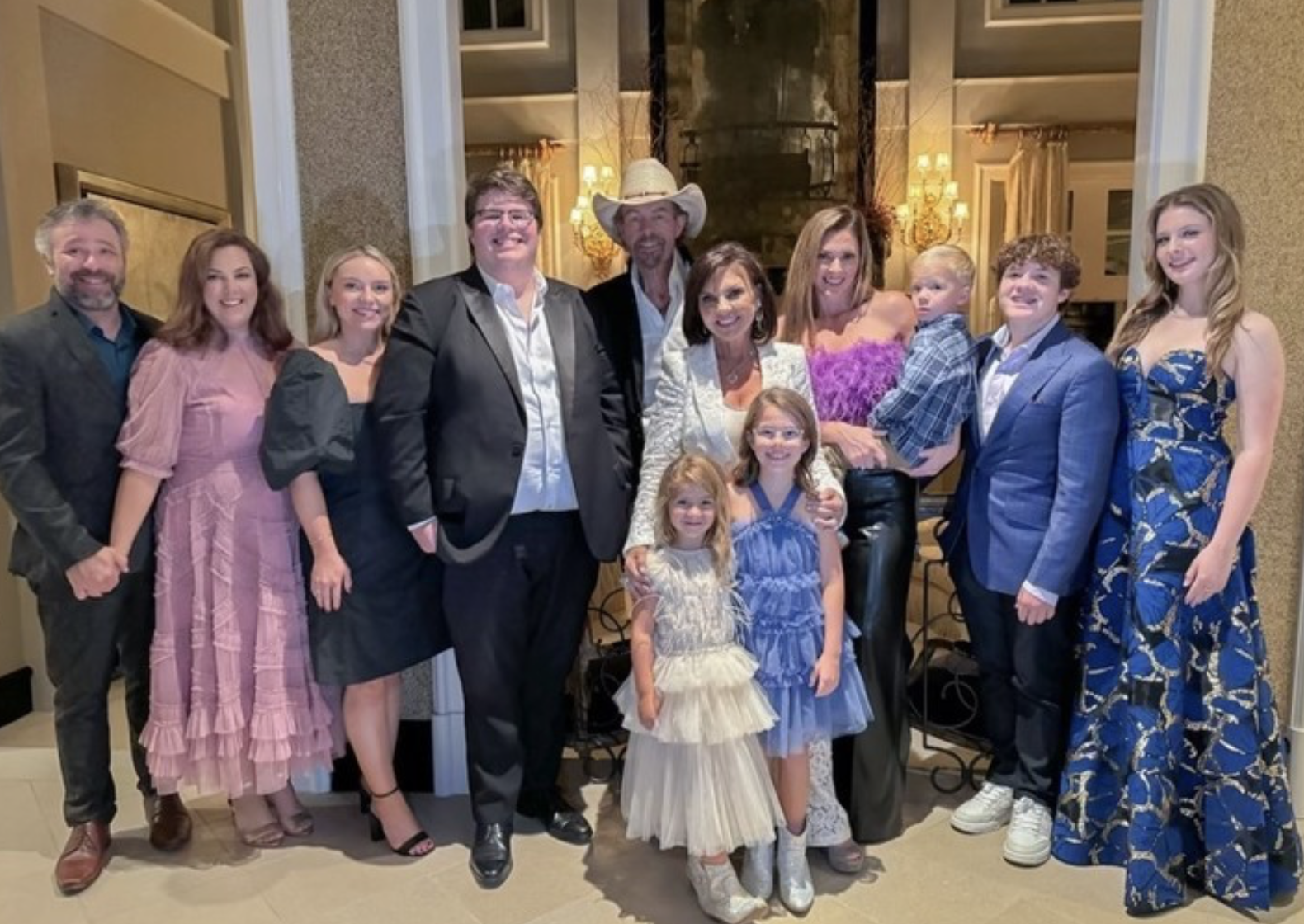 Toby Keith Shares How Faith And Family Have Helped Him Stay Strong ...