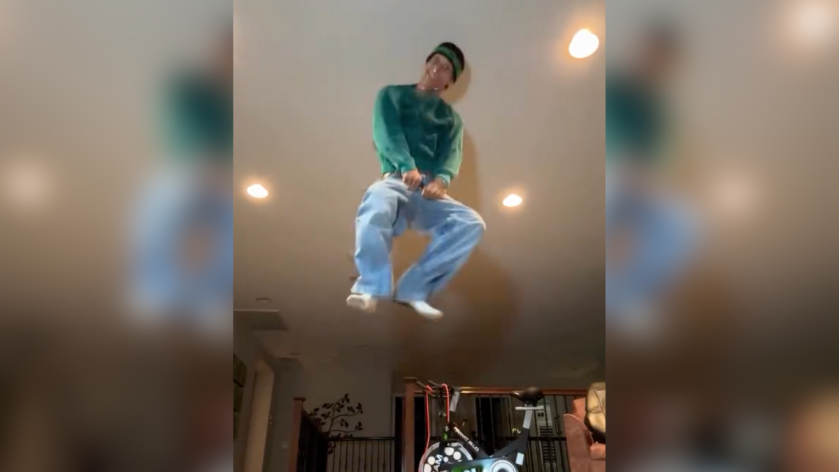 This Impressive Jump Dance Will Make Your "Brain Happy"