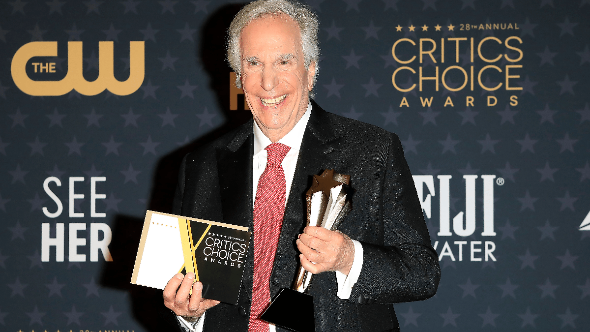 Henry Winkler Recalls "Standing Toe To Toe" With Robin Williams