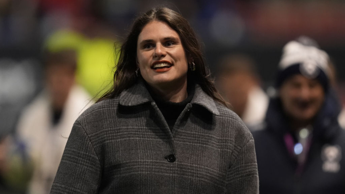 Ilona Maher Hilariously Opens Up About Dating & We Understand
