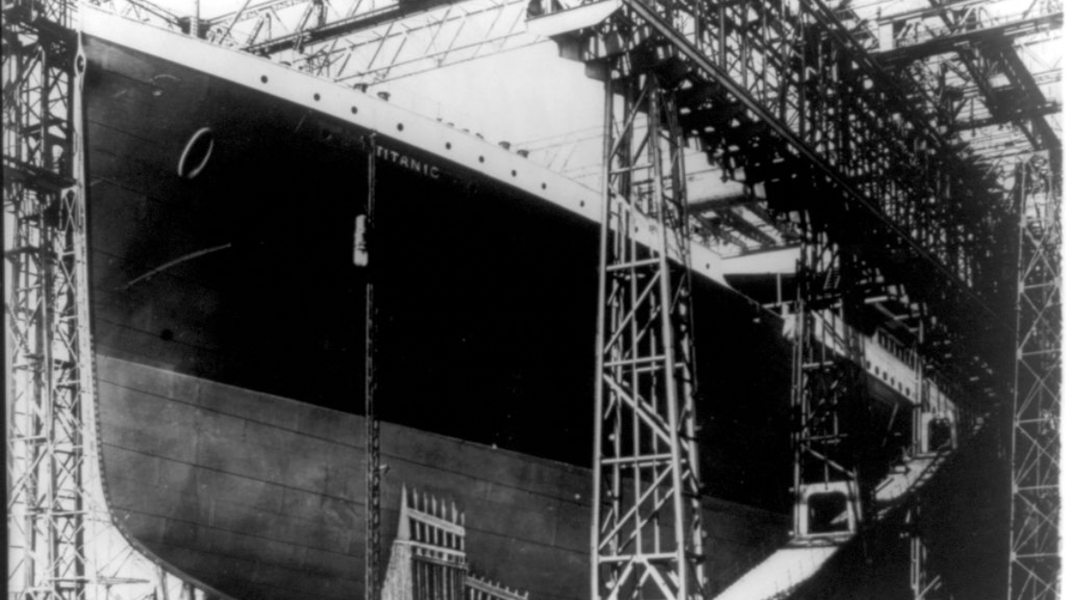 Photos Show The First View Of The Entire Titanic Wreck & More