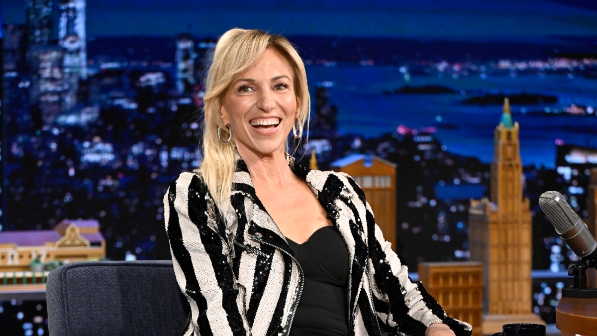 Debbie Gibson Explains How Boy Band Member Helped Her