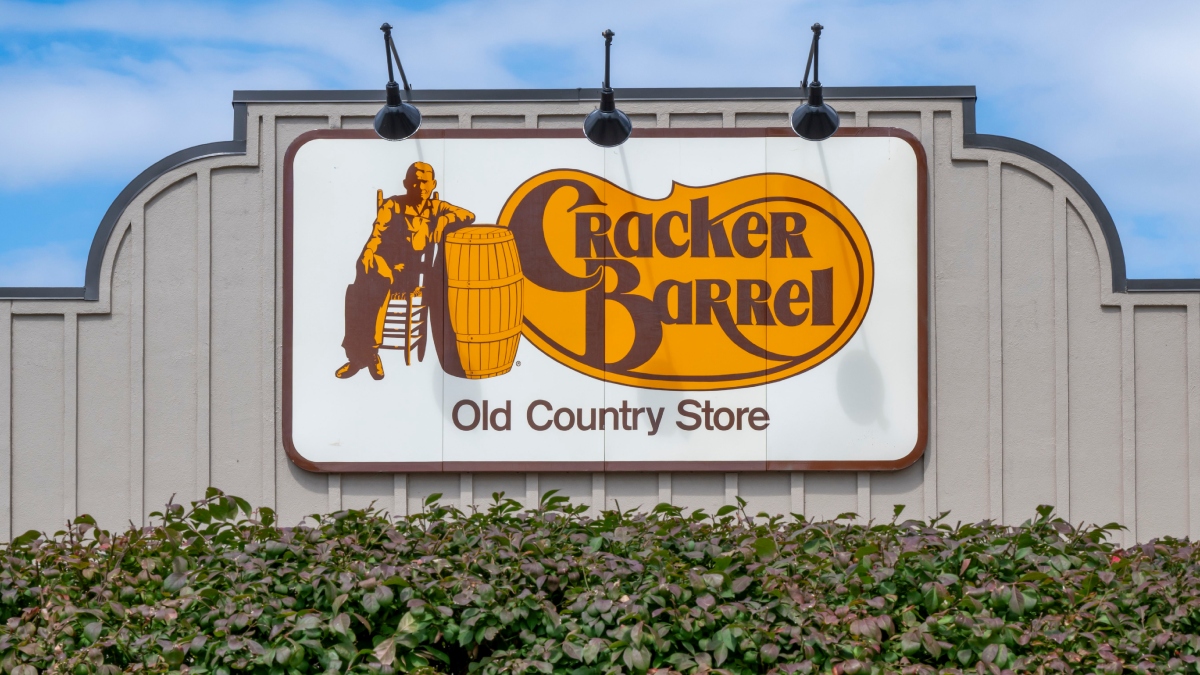 Cracker Barrel Gets Creative with New Ad